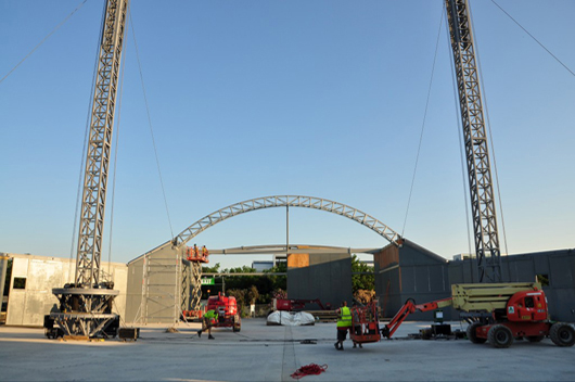 45m span tensile fabric roof with additional cable-net for sound ...